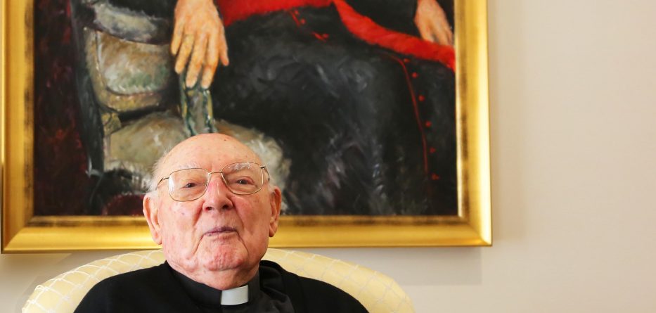 Cardinal Cassidy with Portrait – Catholic Outlook