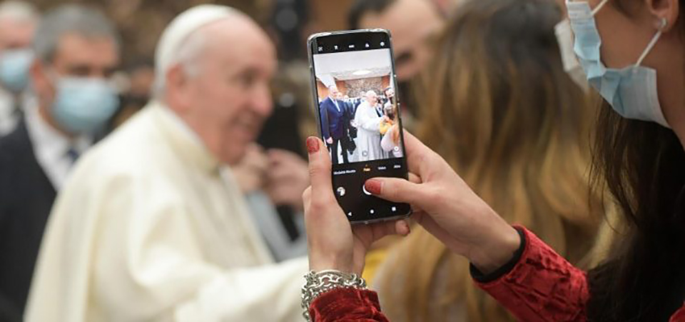 Fr James Martin: When sharing Gospel, meet people where they are ...