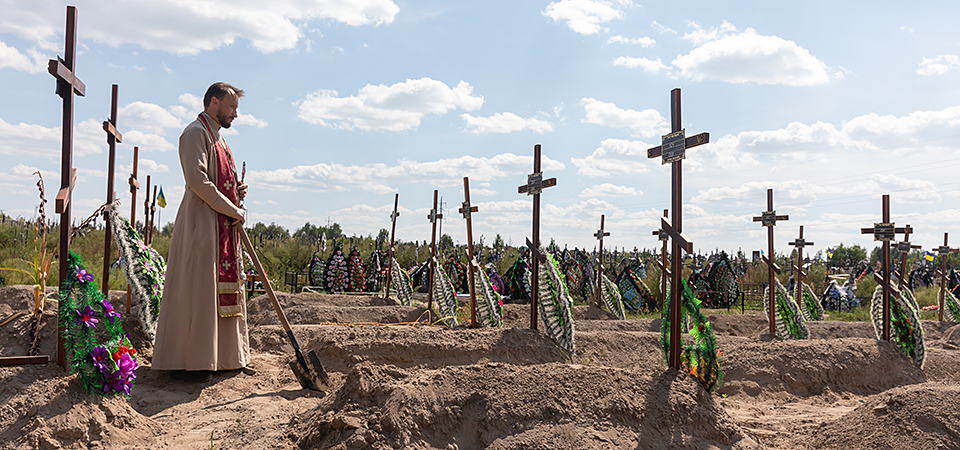 'Ukraine Crucifixion': At Christmas, war-torn Ukraine confident in its ...