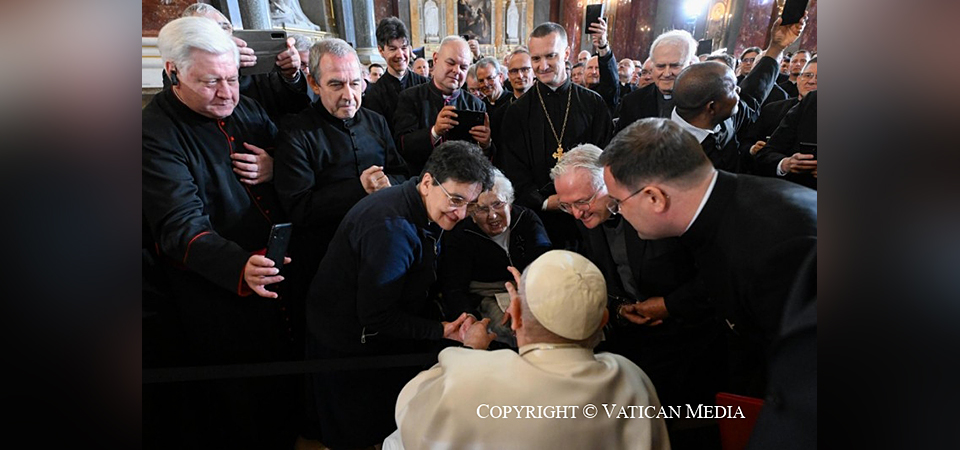 Pope Francis to Church leaders in Hungary: Risen Christ is the future ...