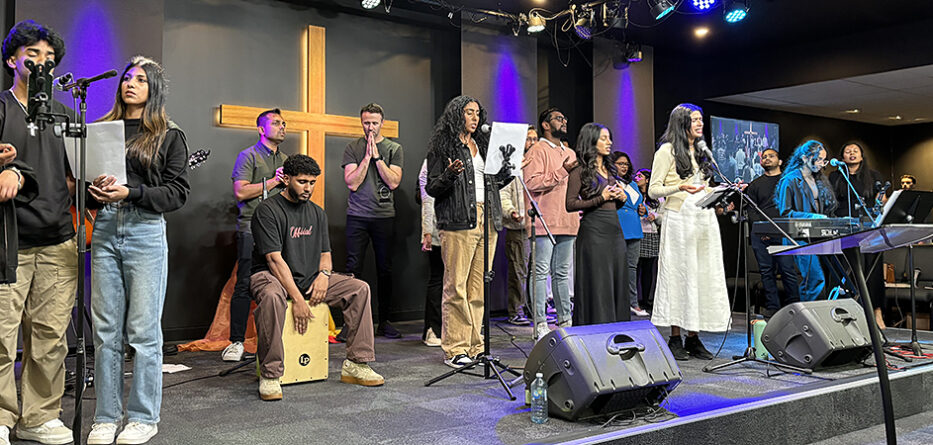 Young people lead praise and worship for Charismatic Renewal Pentecost ...
