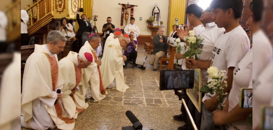 Peru: Cardinals, bishops kneel before 'Sodalitium' victims - Catholic ...